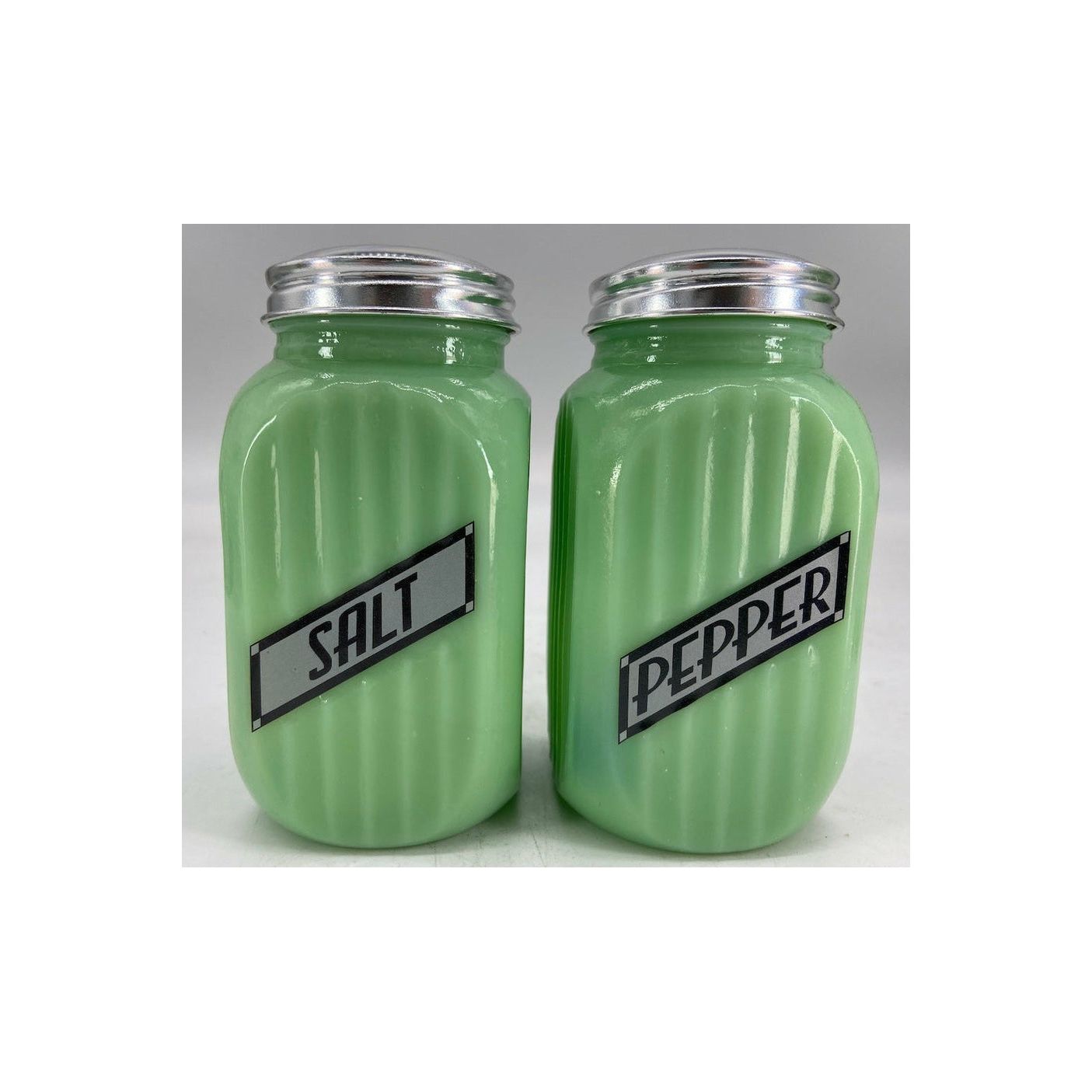 Ribbed Salt & Pepper Shaker w/Silver Label – Helen & Phil Rosso ...